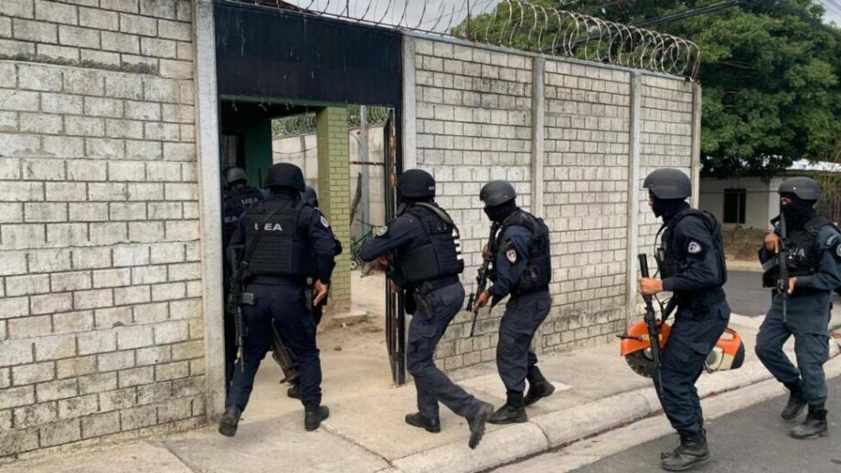 Fuerzas especiales de la Unidad Especial de Apoyo del Organismo de ...